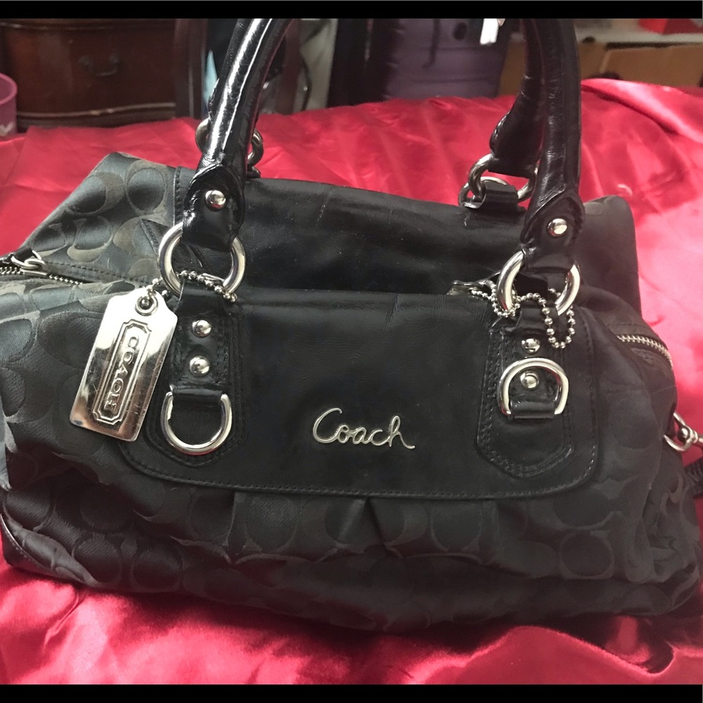 Coach Shoulder And Hang Bag Logo - Gem
